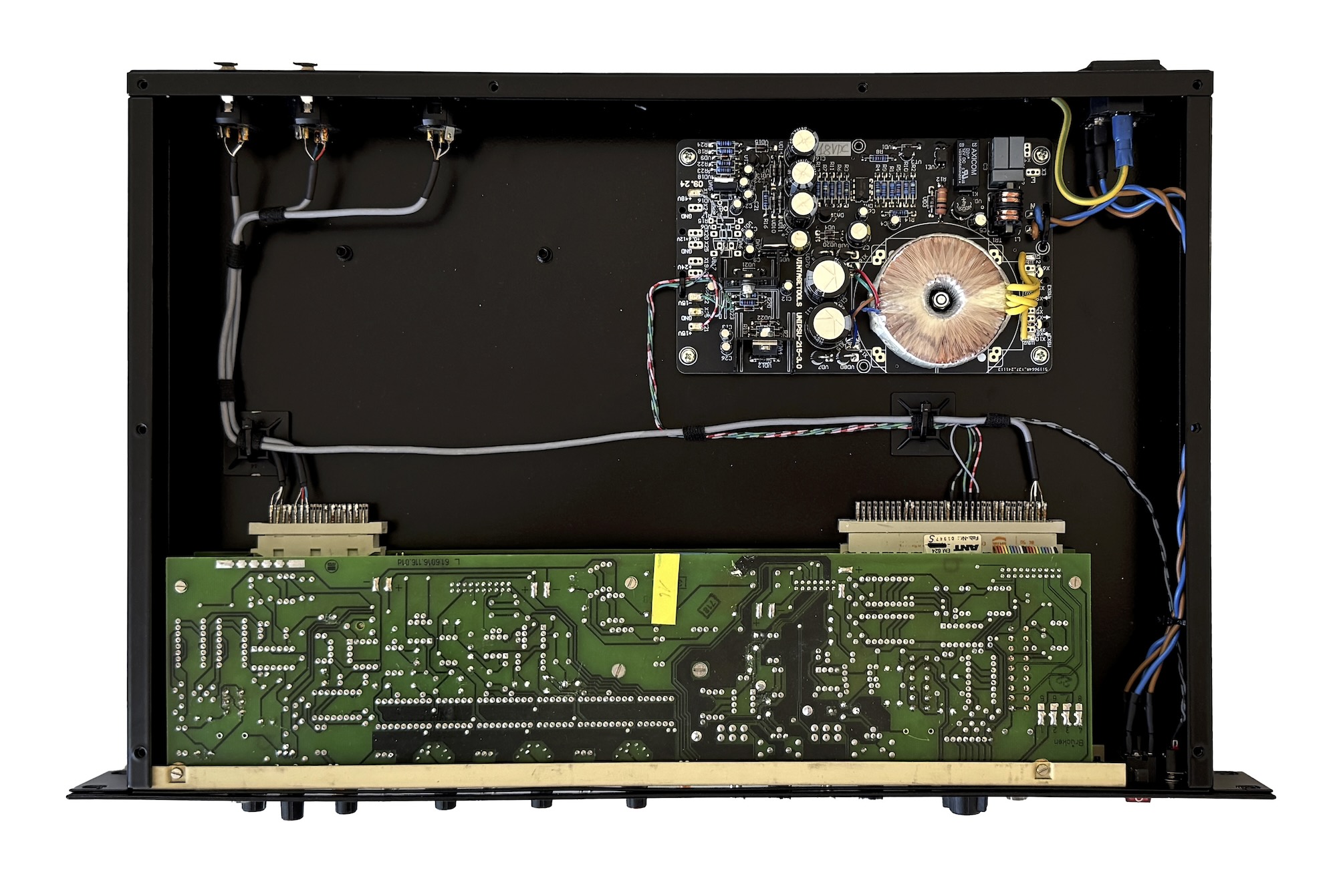vintagetools shop | VT EM824 channel strip | racked